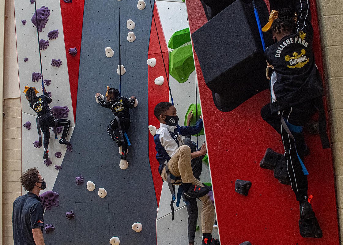 Climbing For Change Partners Stone Summit And 1Climb For New Wall ...