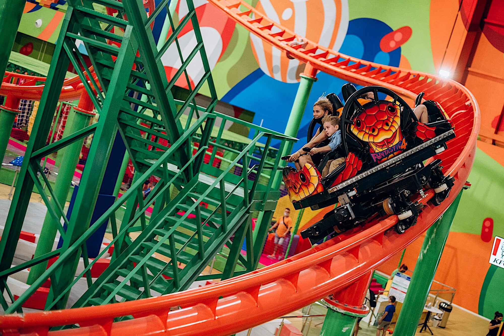 Maurer Rides delivers indoor spinning coaster for the Blockbuster Mall ...